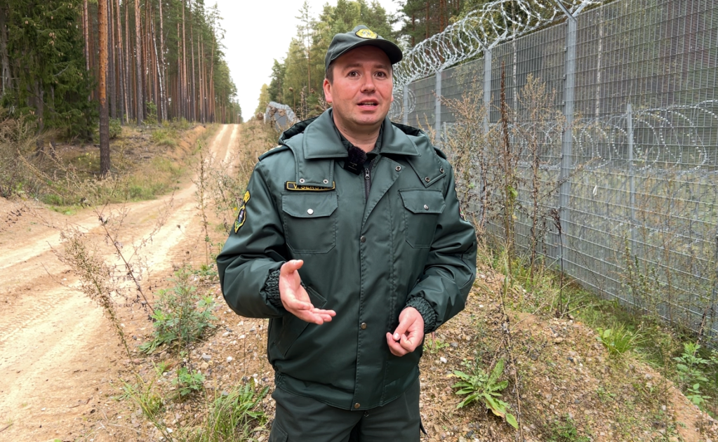 Belarus 'coordinating' irregular migrant crossings, Latvia’s border ...