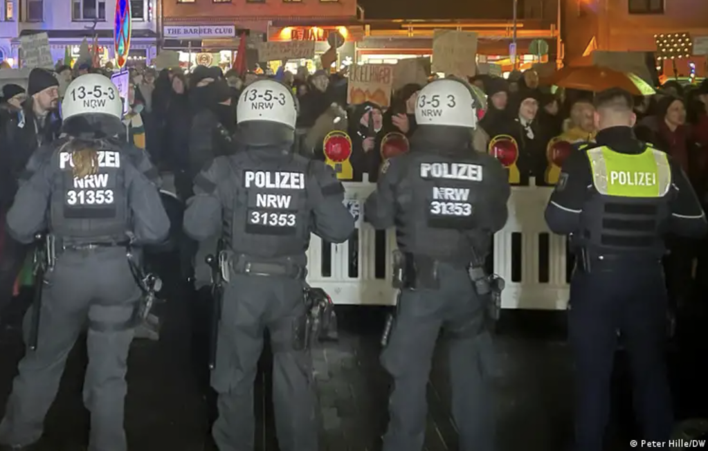 Germany: Anti-far right protests spread to rural areas - InfoMigrants