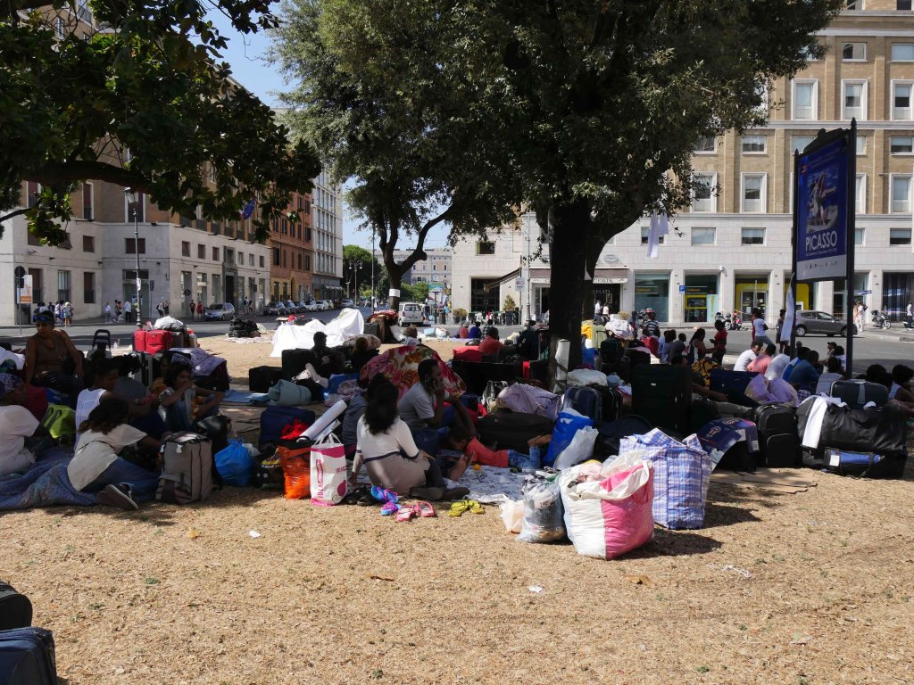 Migrants evicted from Rome quarters say they were 'treated like animals ...
