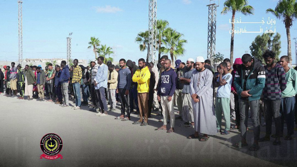 Hundreds of migrants detained in Libyan desert - InfoMigrants