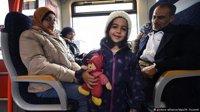 World Refugee Day: UN honors Germany's humanitarian efforts - InfoMigrants