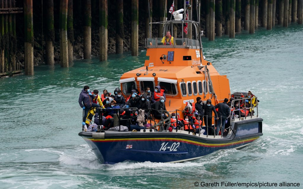 More than 200 migrants arrive in Dover as UK prepares to start debating ...