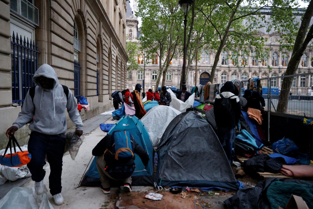 France: Rise in deportations and stricter migration controls by ...