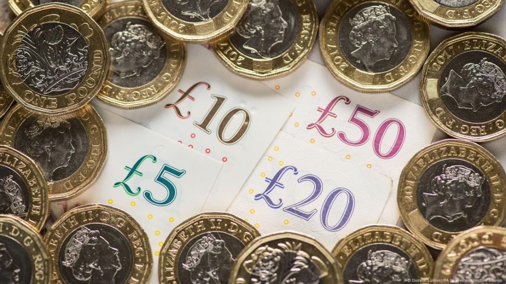 UK: Home Office official jailed in asylum-for-money bribe case ...