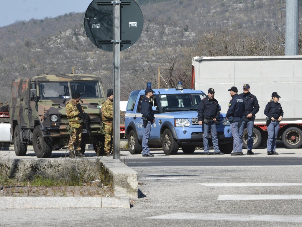 Italy: 50 additional soldiers in Udine to boost security on border ...