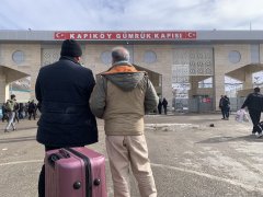 Fleeing Iranians speak of violent repression at the Turkish border ...