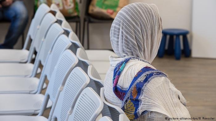 Women refugees face difficult path to integration in Germany - InfoMigrants