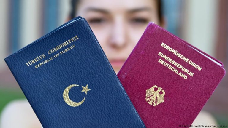 Germany's dual citizenship reforms 'way overdue' - InfoMigrants