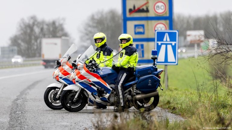 Netherlands starts border controls to curb migration - InfoMigrants