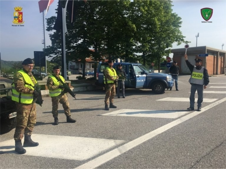 Van with migrants flees police and crashes into border guardrail ...