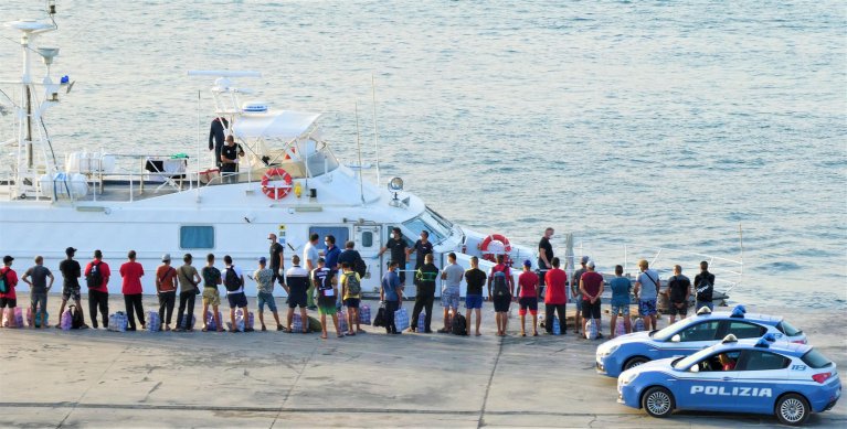 Report: Attention to migration in Italian media drops in 2020 ...