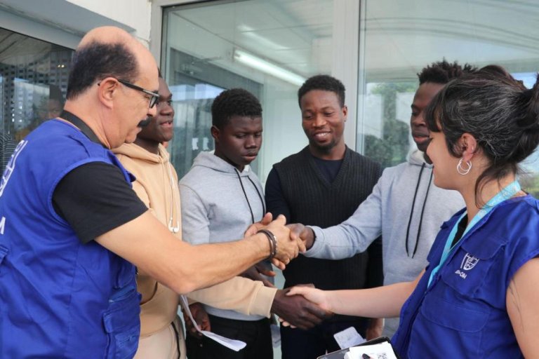 IOM helps 392 migrants return home from Tunisia - InfoMigrants
