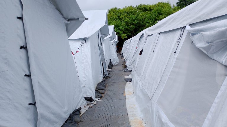 'I'd rather live on the street than in the center': Asylum seekers in ...