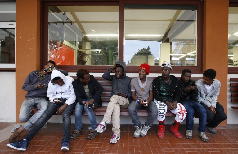 HRW says France migrant bill puts protection at risk - InfoMigrants