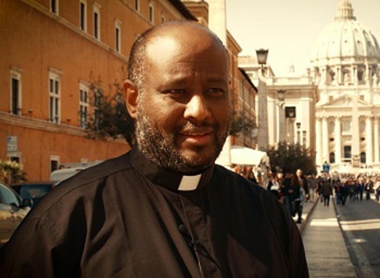 Eritrean priest asks Italian PM to help those fleeing Libya - InfoMigrants
