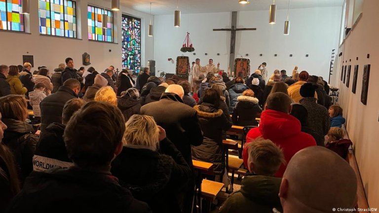 Christmas: How Ukrainian refugees find comfort in Germany - InfoMigrants