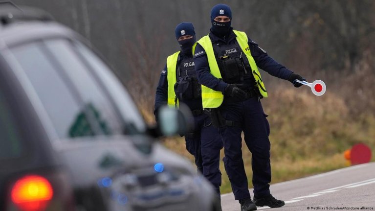 Border checks back in several European countries - InfoMigrants