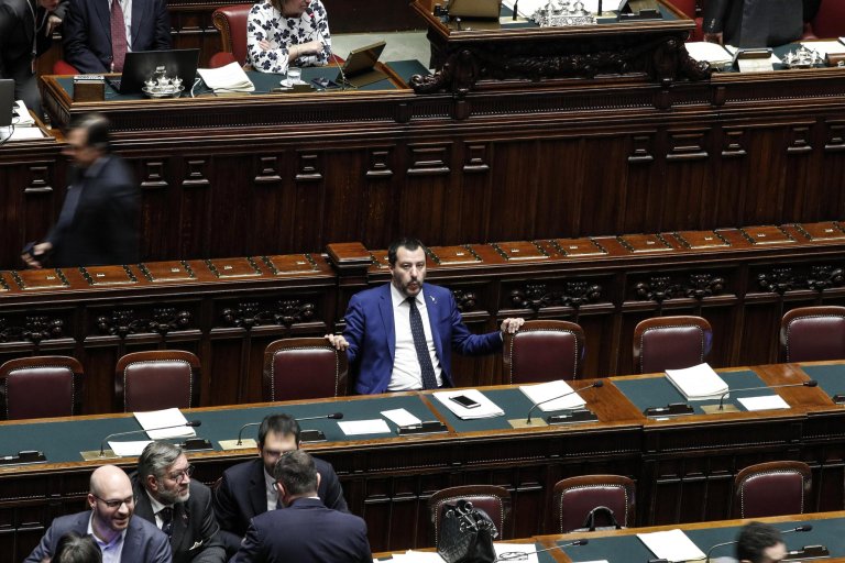 Italy clamps down on immigration as new security decree becomes law ...