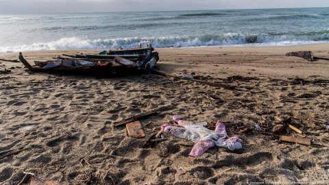 Video: Survivors seek answers after boat disaster - InfoMigrants