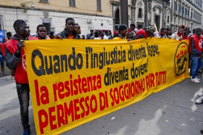 Seven arrests in Naples stay-permit ring, including cop - InfoMigrants