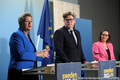 EU migration ministers reach consensus over returning irregular migrants - InfoMigrants