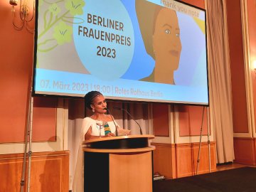 Germany: First woman of African descent awarded Women's Prize for ...