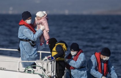 More than 11,900 pushbacks at EU internal and external borders in 2021 ...