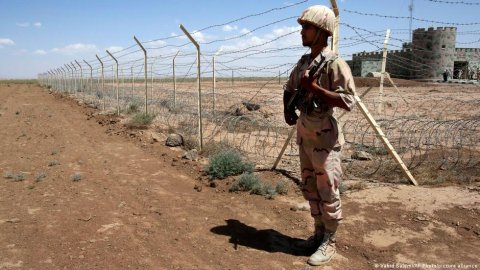 Iran hopes to boost security with Afghan border wall - InfoMigrants